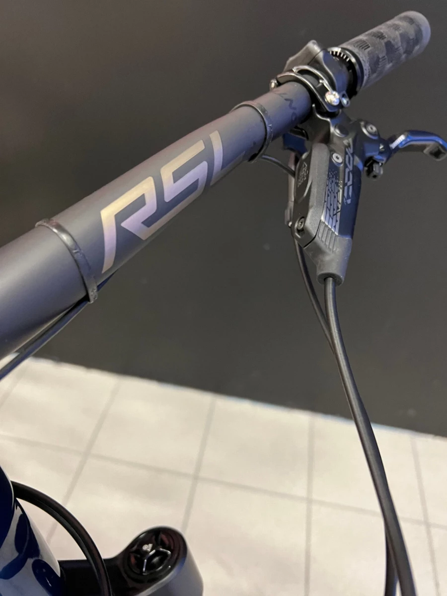 Trek Fuel Exe 9.8 Xt Eu L Blue Demo - - Trek - Stisykkel